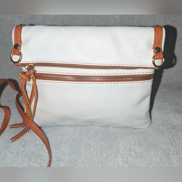 Vera Pelle | Bags | Vera Pelle Italian Leather Foldover Crossbody Purse ...